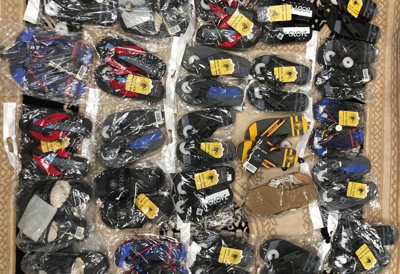 Police Seize Submachine Gun - AZP News