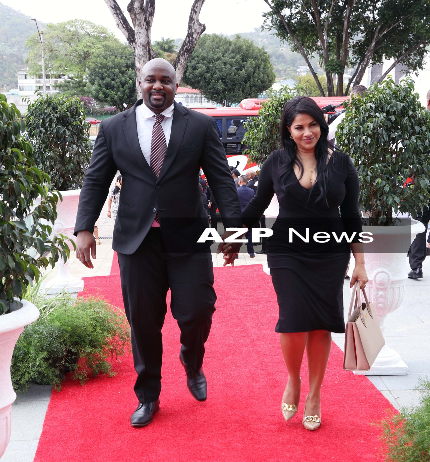 Watch 55 Photos of the Inauguration of President Kangaloo - AZP News